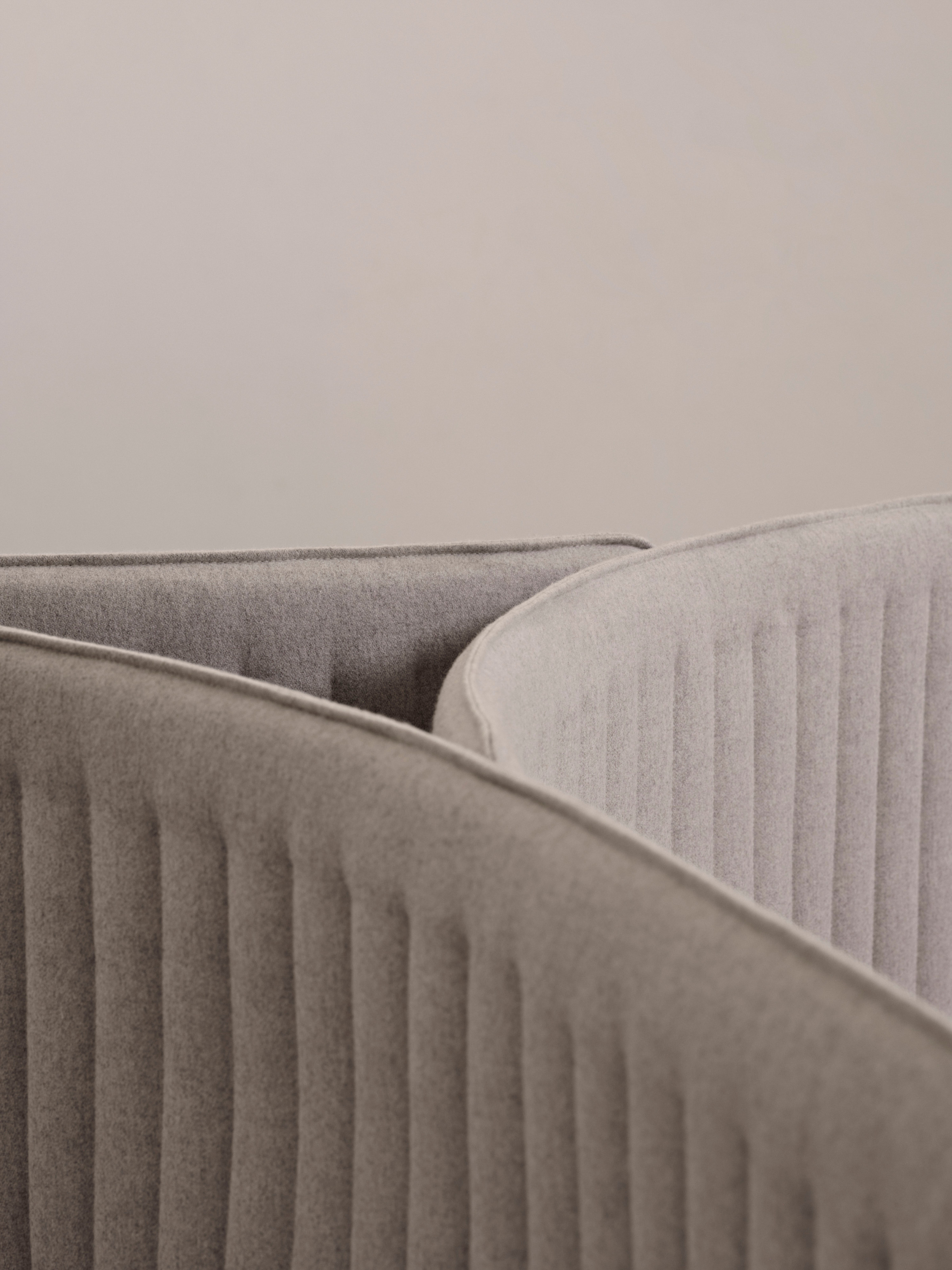 Q6 Seating | Modus Furniture