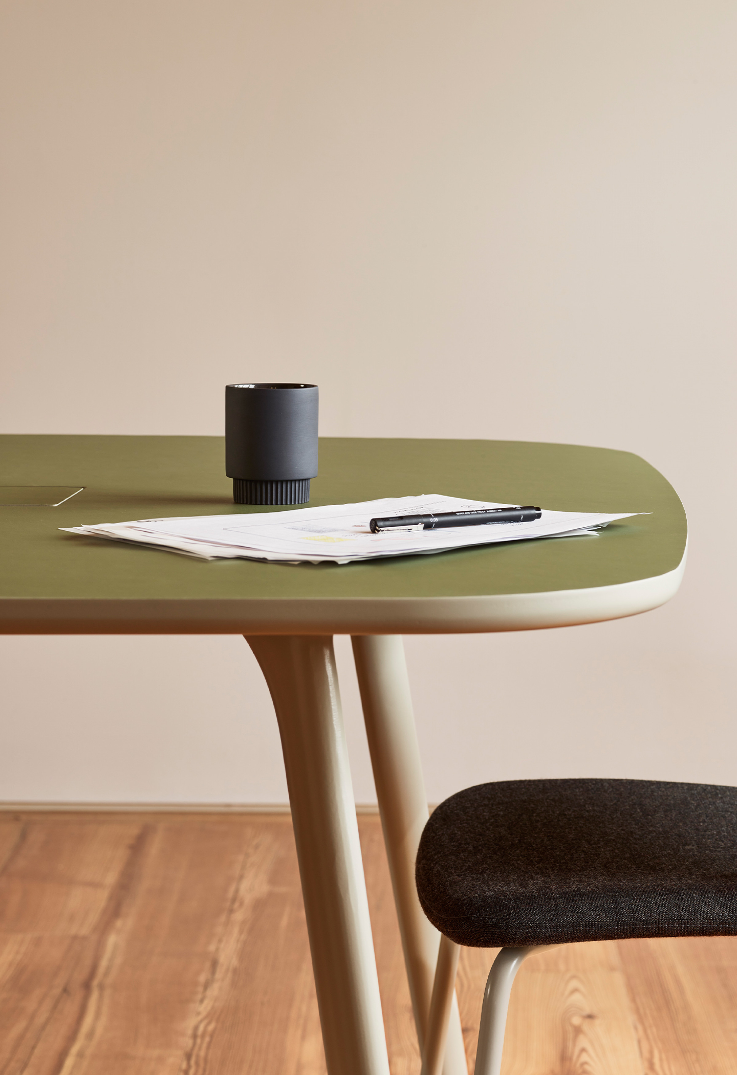 Mix Table by Jonathan Prestwich | Modus Furniture